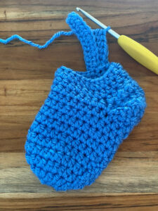 Free and Easy Crochet Baby Socks Pattern - Hands That Bless