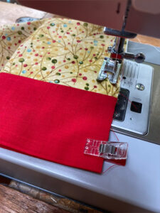 How To Make An Easy Table Runner With Free Sewing Tutorial - Hands That ...